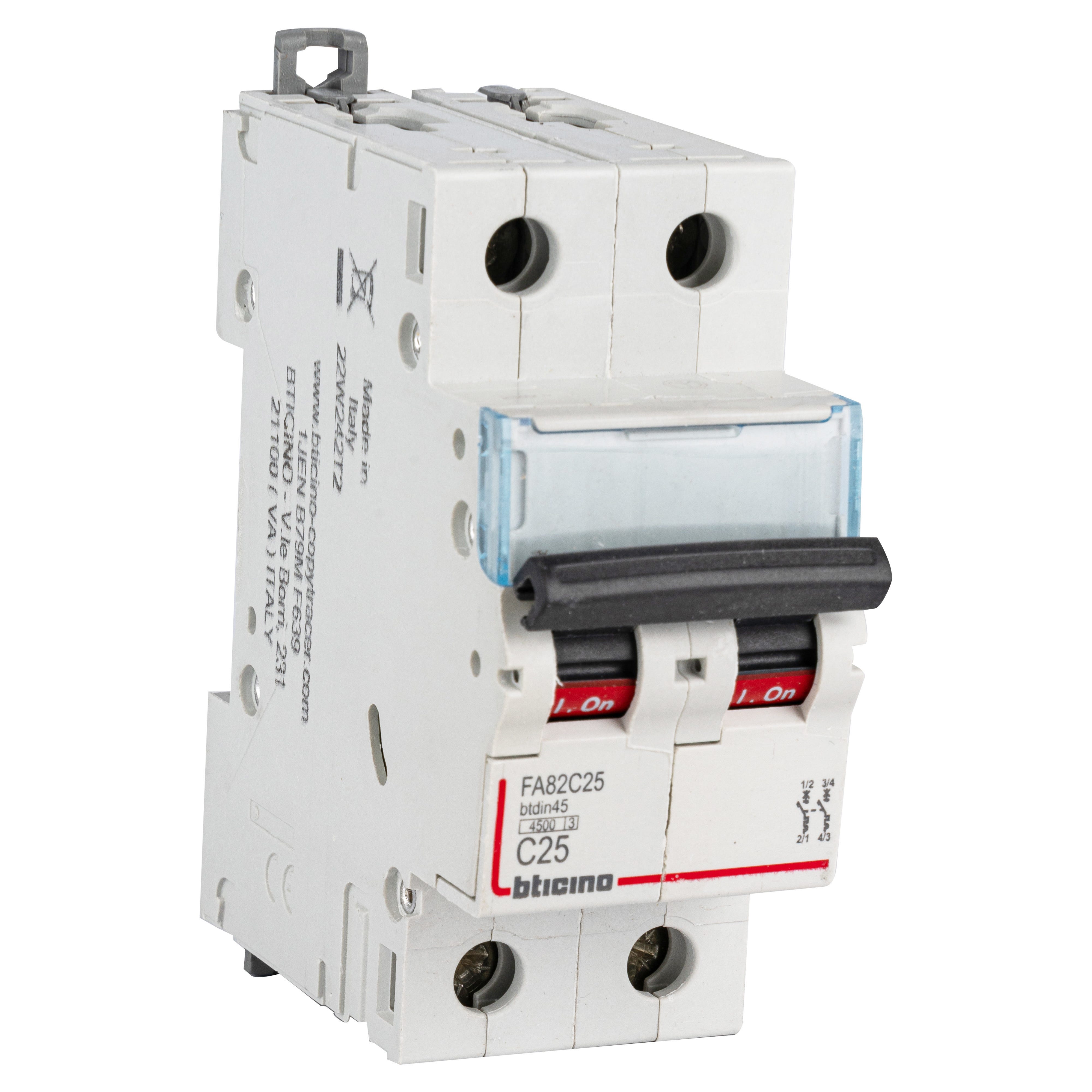 INTERRUTTORE MAGNETOTERMICO BTICINO 2P 25A 4,5kA CURVA C 2 MODULI 400 V.a.c. ACCESSORIABILE